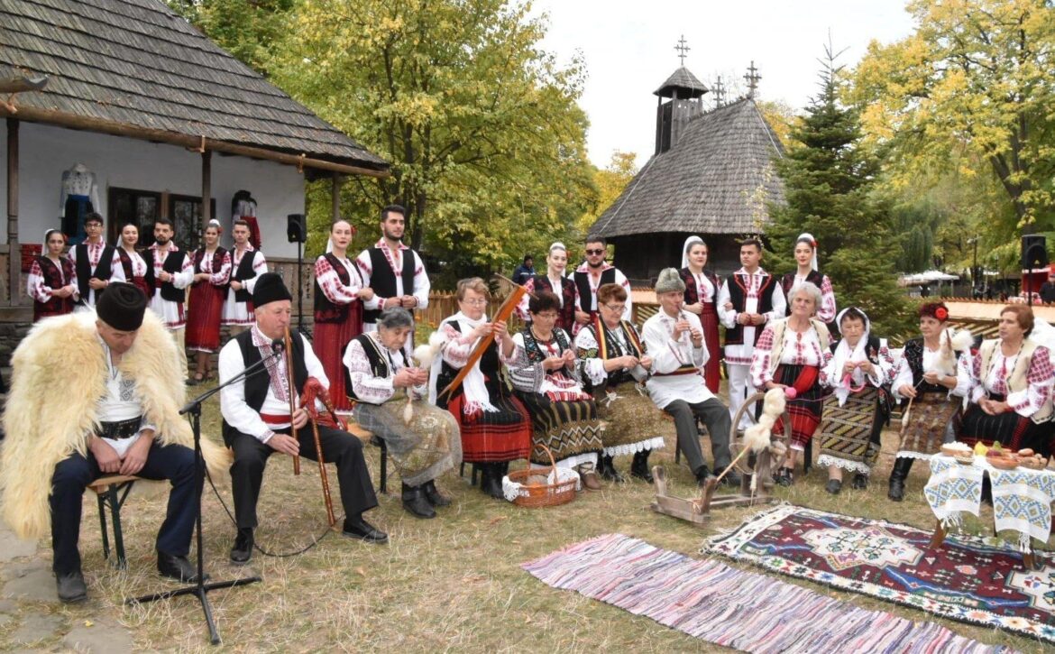 Târg de Sfântul Dumitru la Muzeul Naţional al Satului — DeBucurești