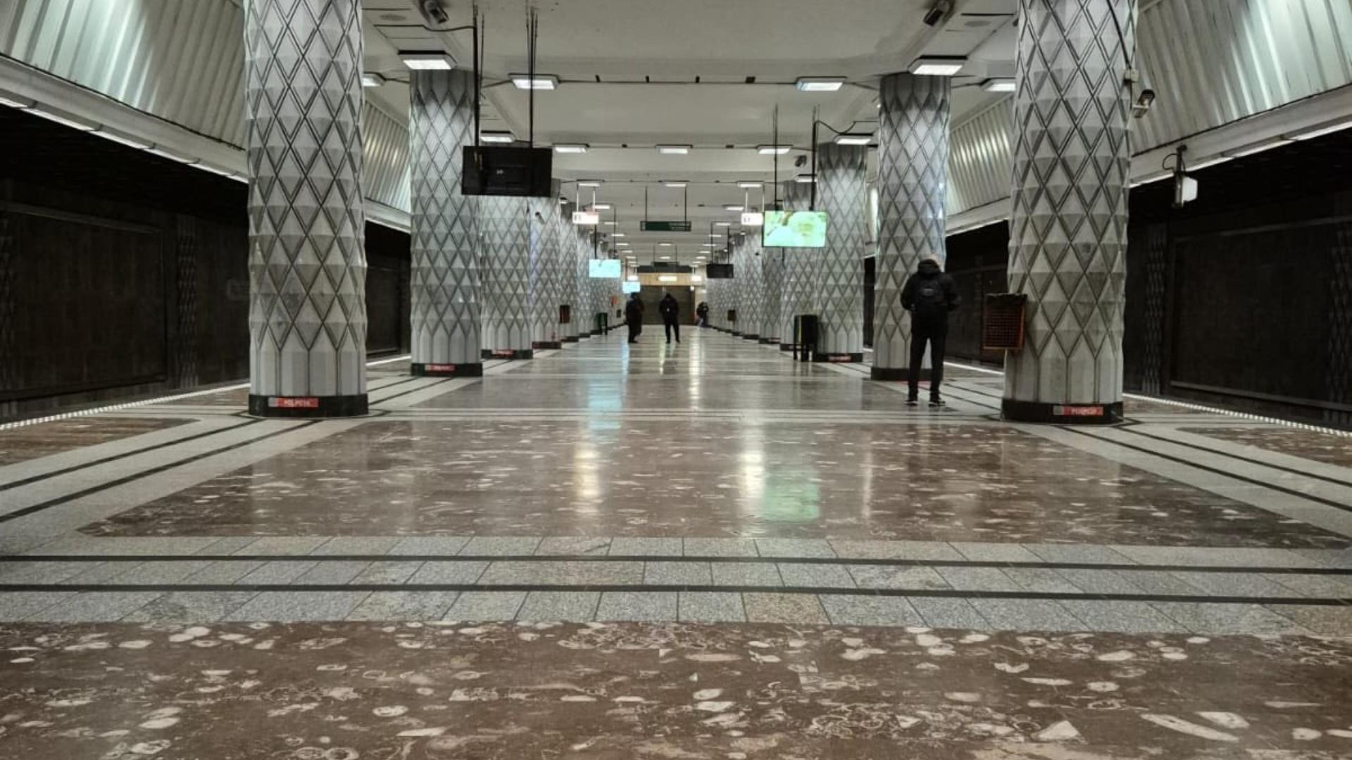 FOTO | Stația de metrou Politehnica din București, un m… — DeBucurești